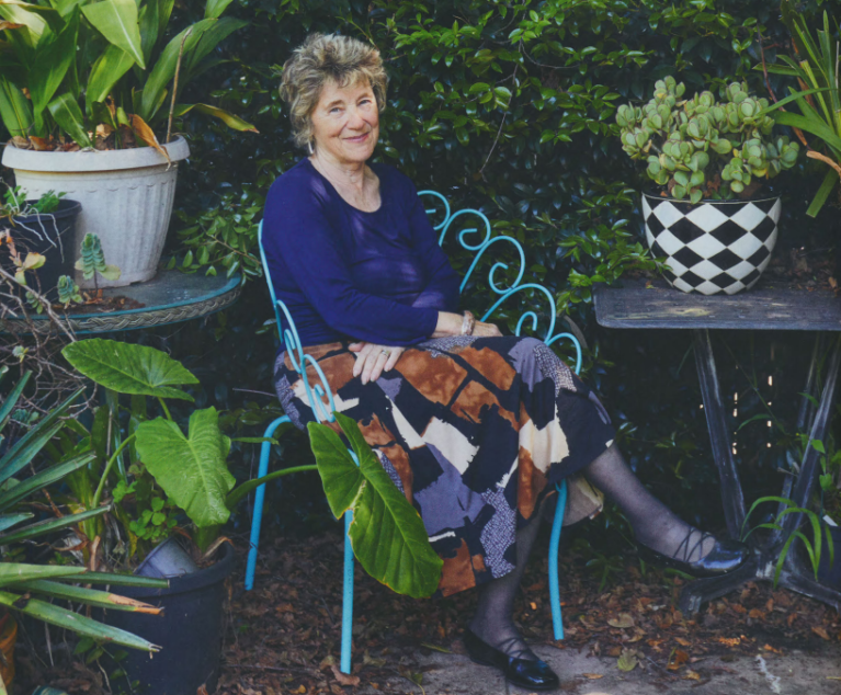 Vicki Varvaressos – Australian Galleries